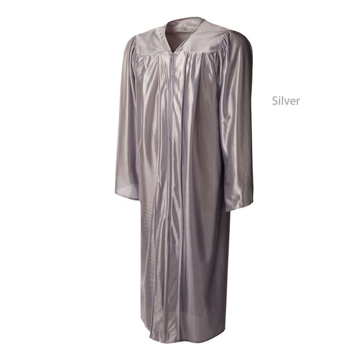 can you wash a polyester graduation gown