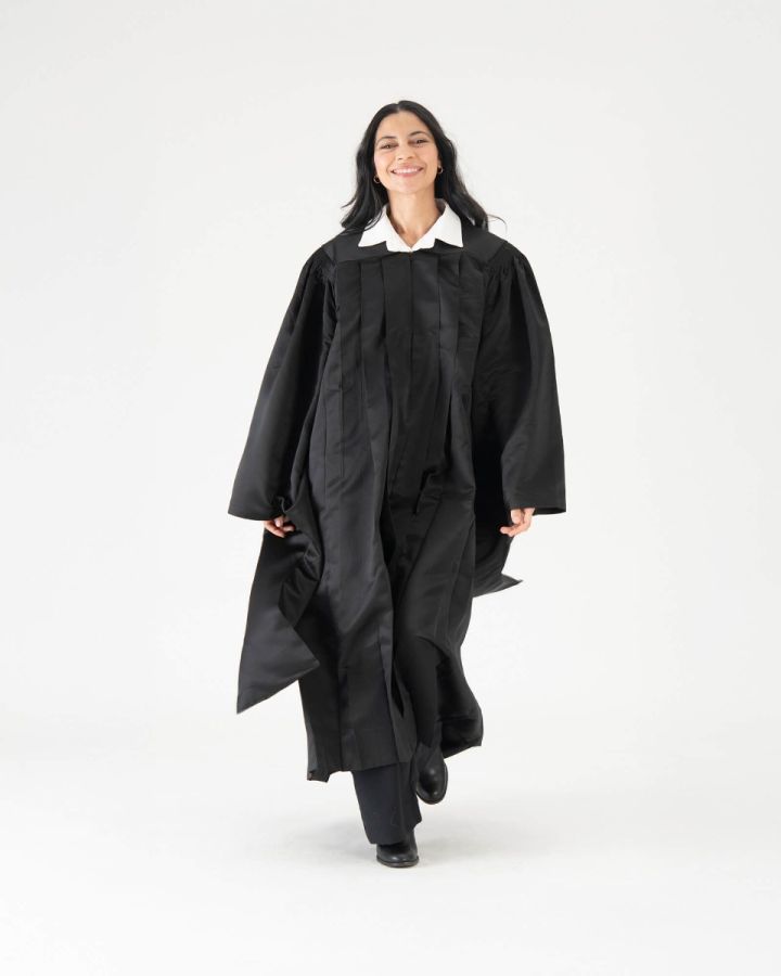 Deluxe Masters Gown | GraduationSource